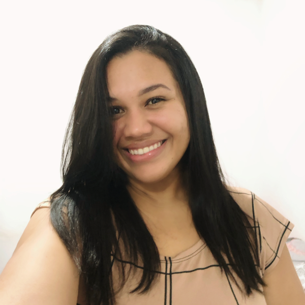 Daniela Yngrid — Bio Site