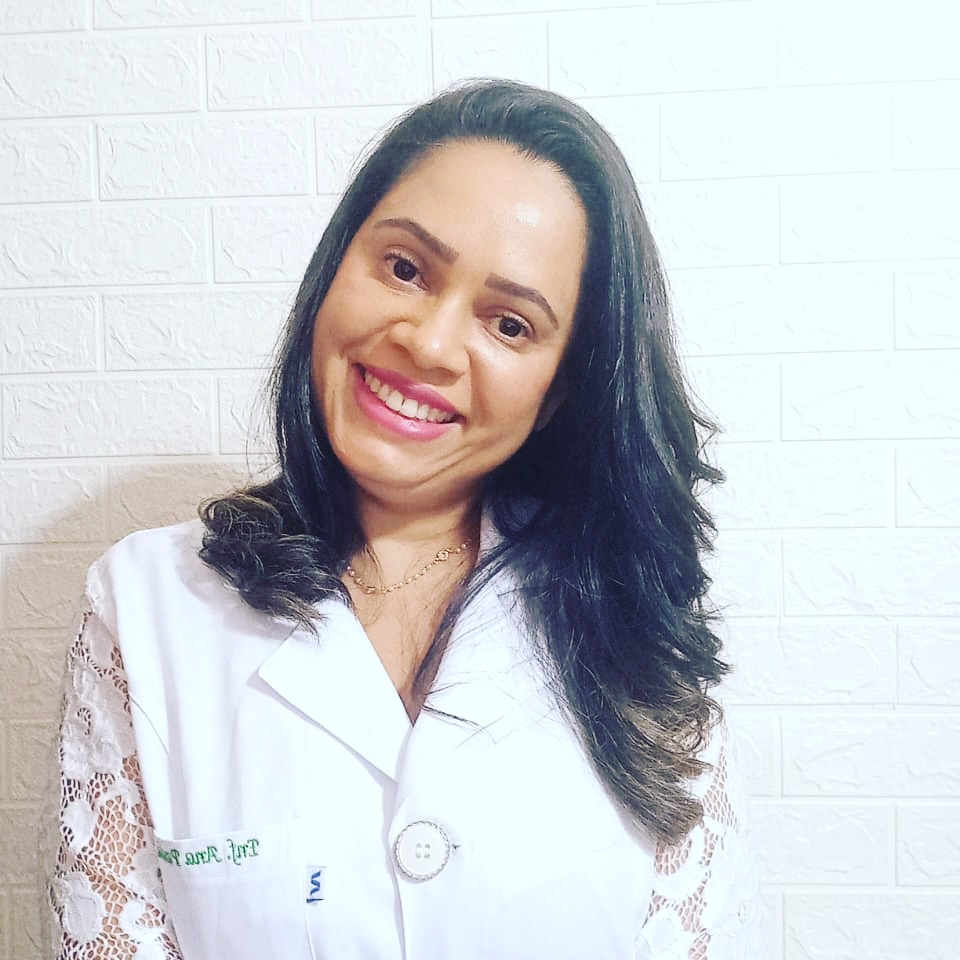 Dra. Ana Paula Sales — Bio Site