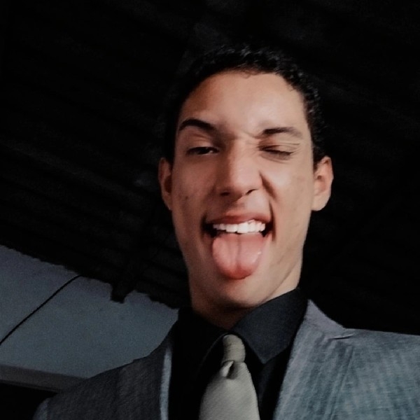 Vitor Editor — Bio Site