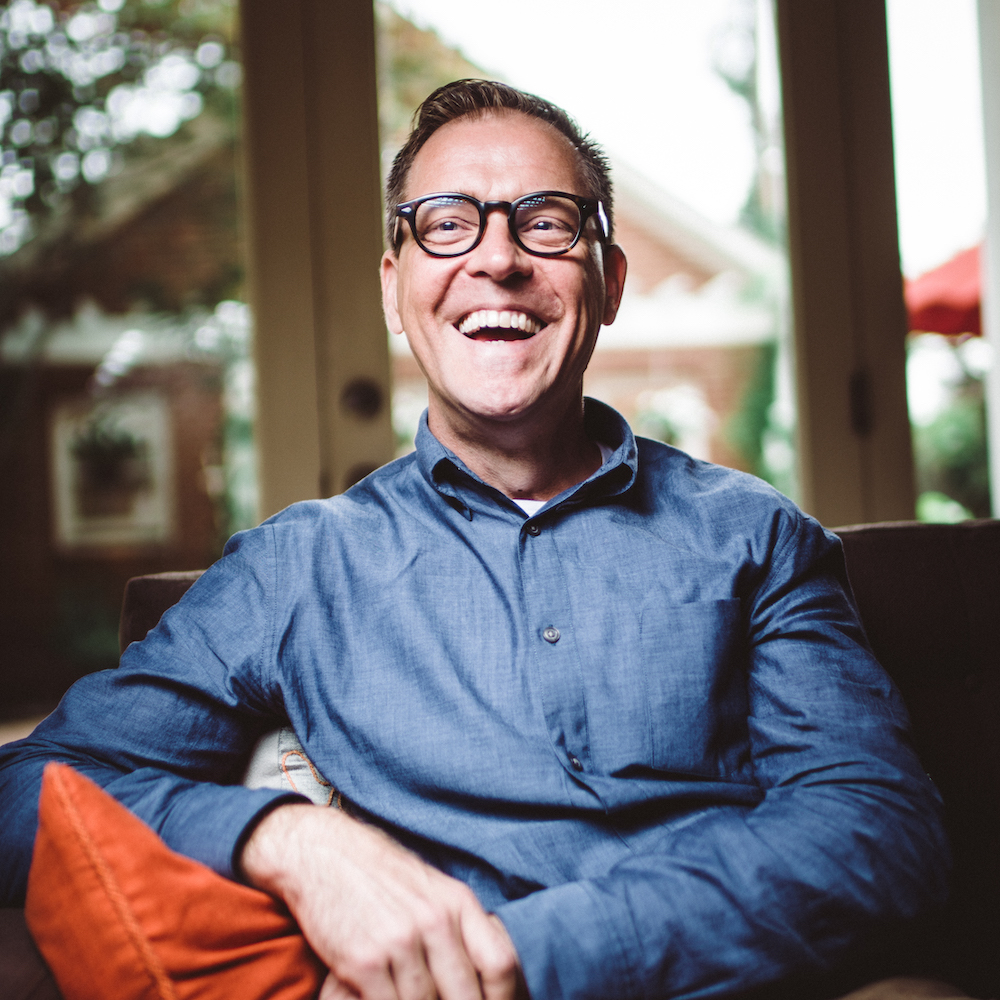 Daron Larson — Bio Site