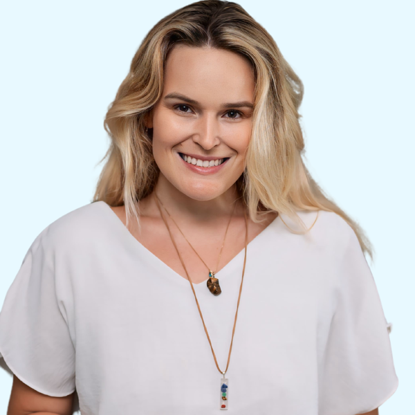 Paula Luz — Bio Site