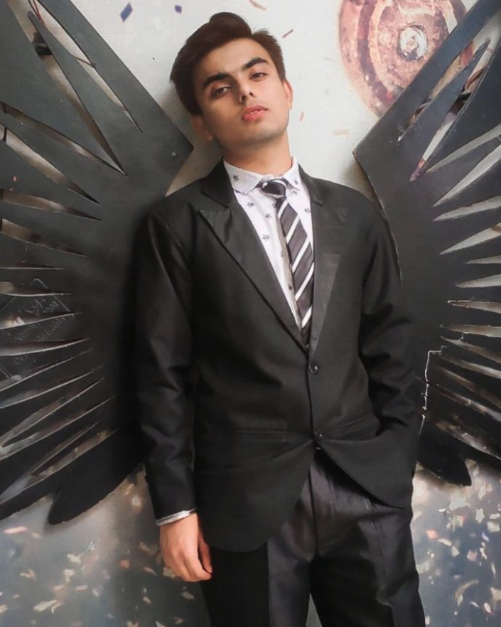 Rishab Debnath — Bio Site