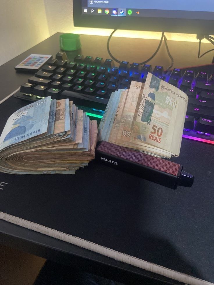 Evolution Luxurious — Bio Site