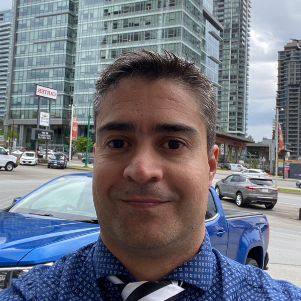 Victor Munoz 4x4 — Bio Site