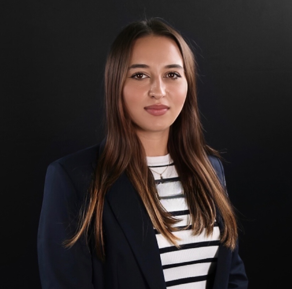 Jade Poirrier — Bio Site