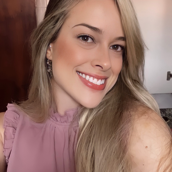 Dra Amanda Gama — Bio Site