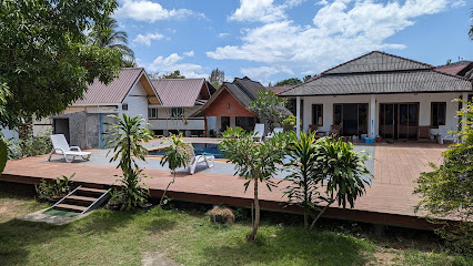 Sunrise House (Baan Tha Khao Bungalow) — Bio Site
