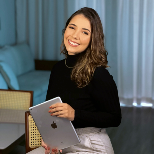 Sara | Digital Boss — Bio Site