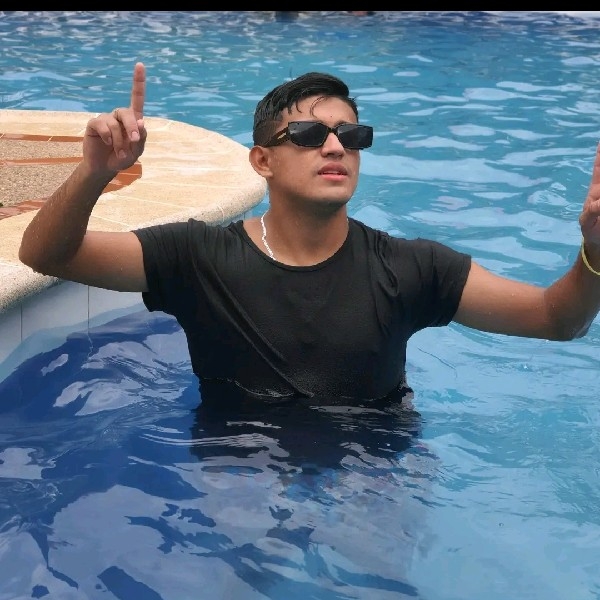 SOY OSOO — Bio Site