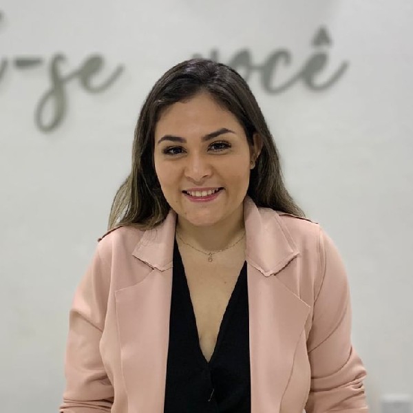 Laura Rocha — Bio Site