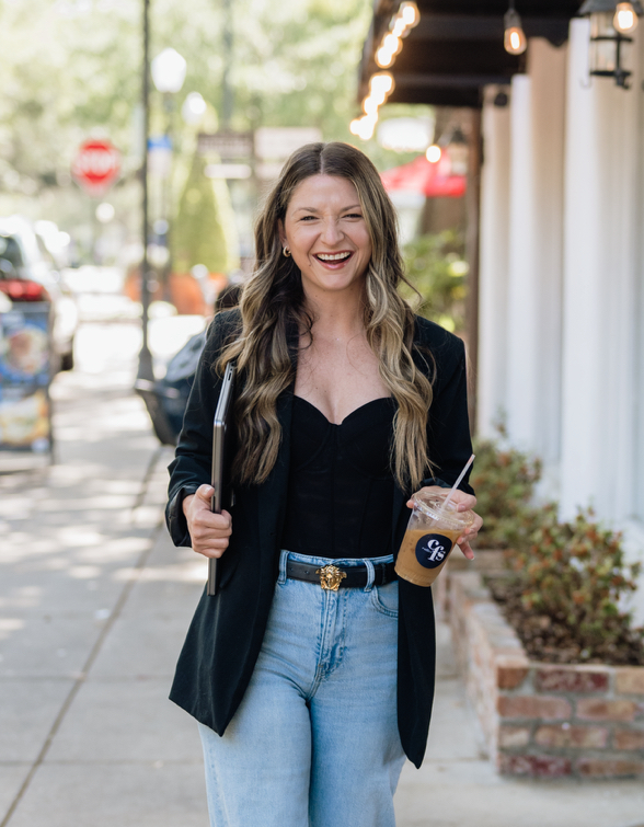 Shay Walker — Bio Site