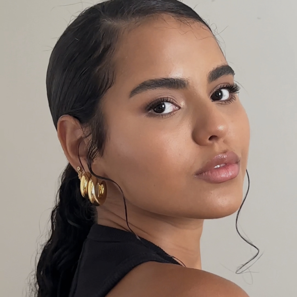 LARISSA REIS — Bio Site