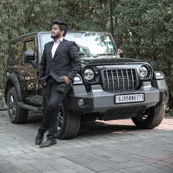 Manav Goyal — Bio Site