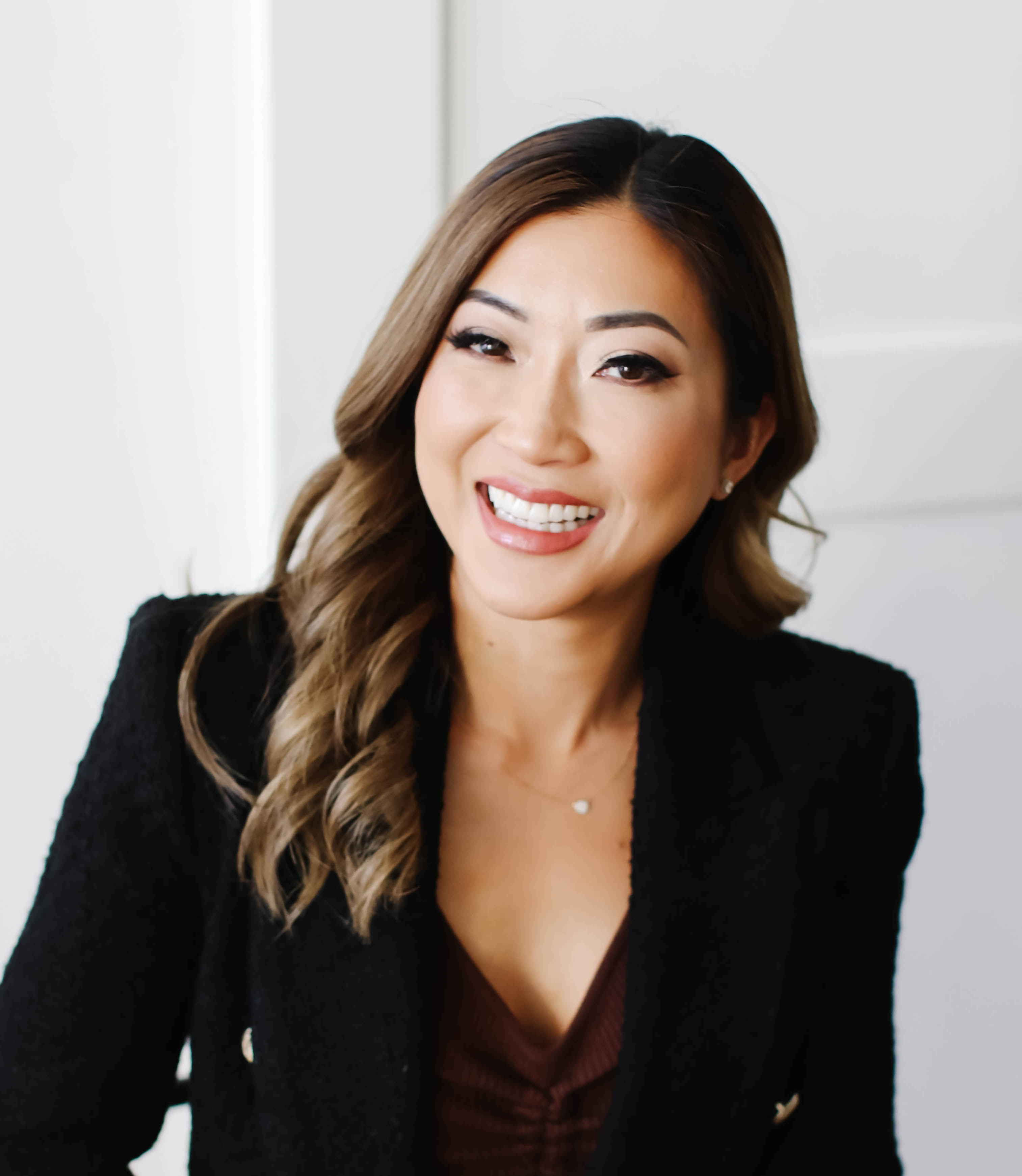 Linda Ngo — Bio Site