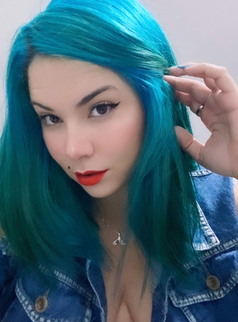 Greyce Kelly — Bio Site