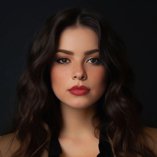 Isa Milani — Bio Site