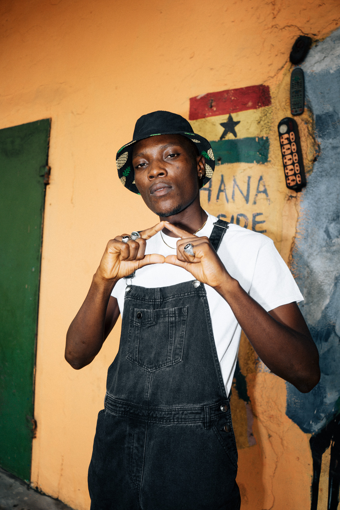 WILLY WITH D'JUICE — Bio Site