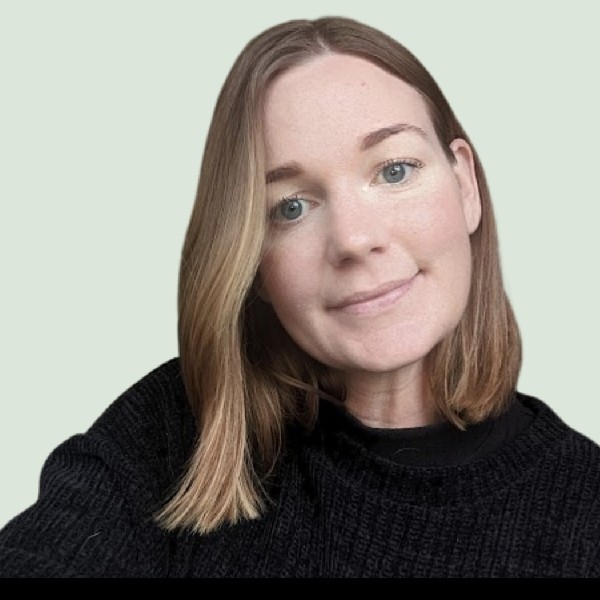 kate turner — Bio Site