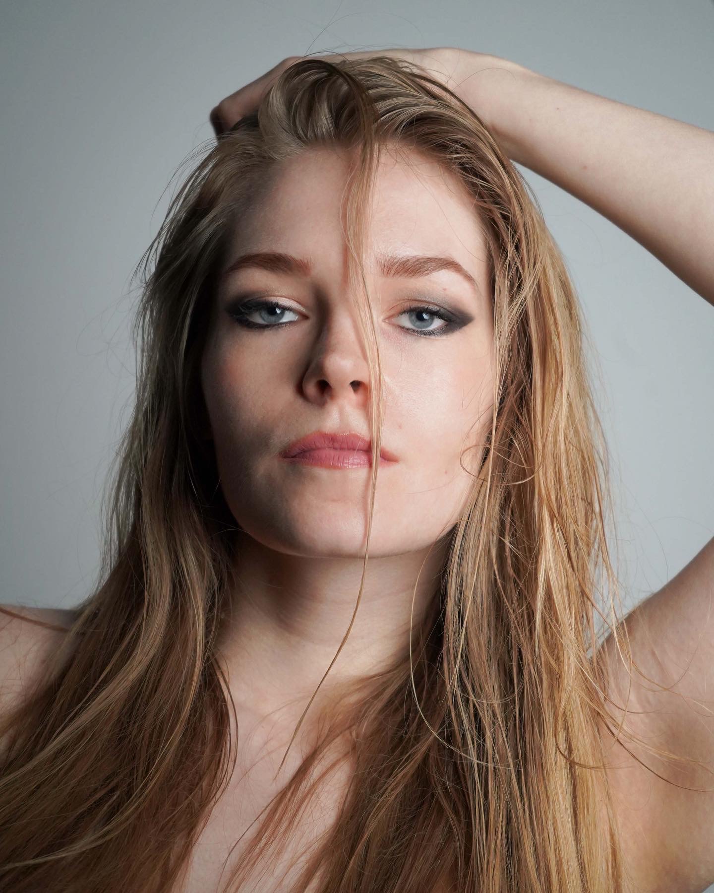 Tracy Weber — Bio Site