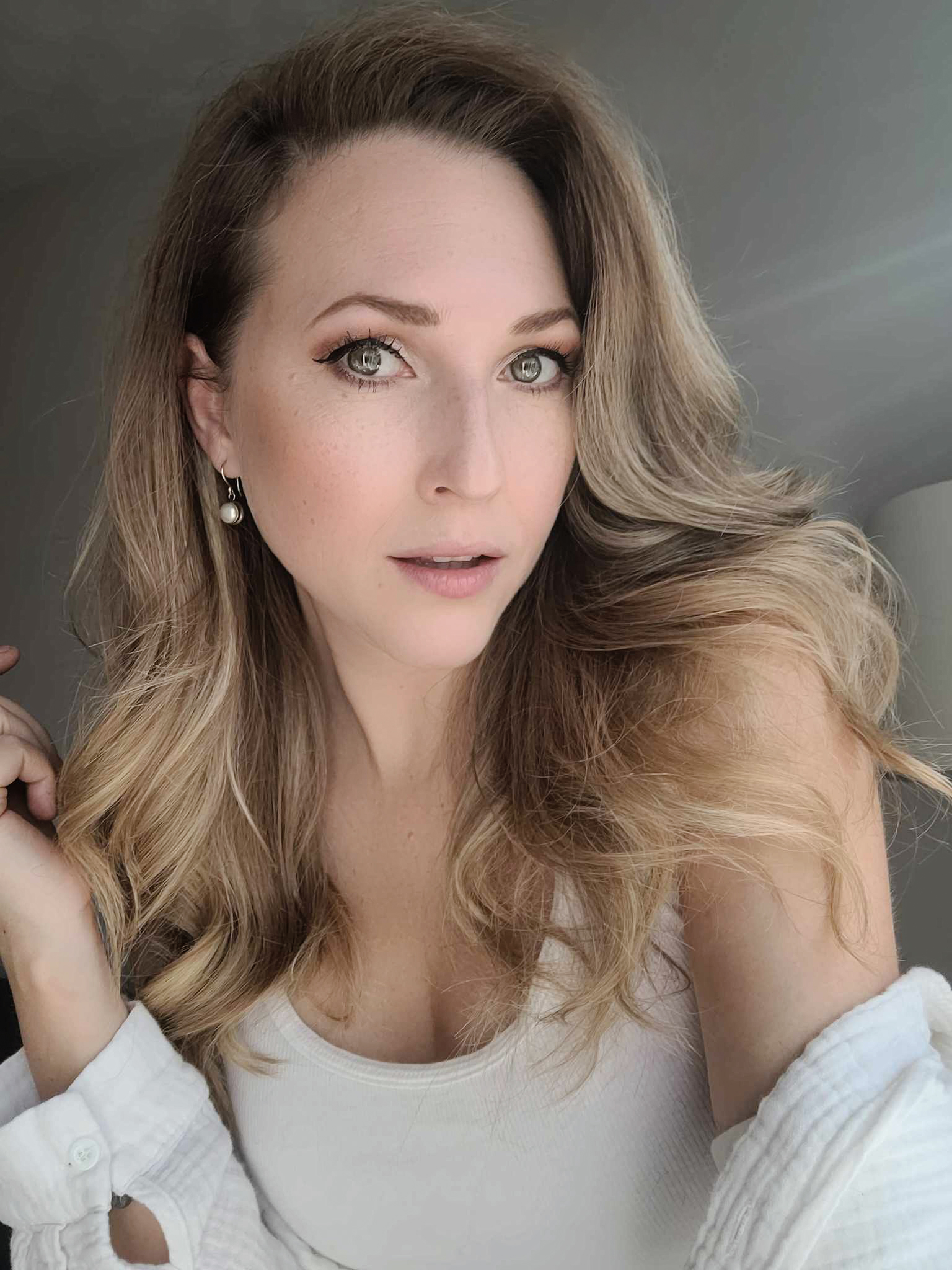 Nadezhda Boginya — Bio Site