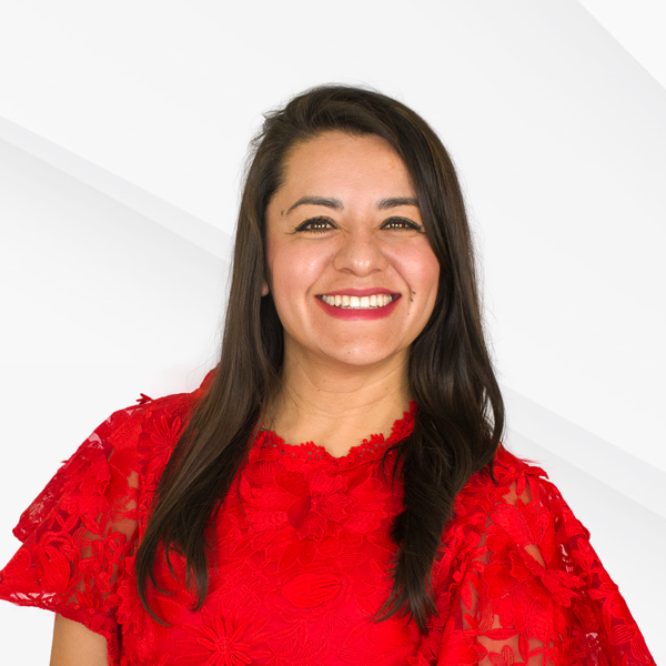 Jaaneth Paredes — Bio Site