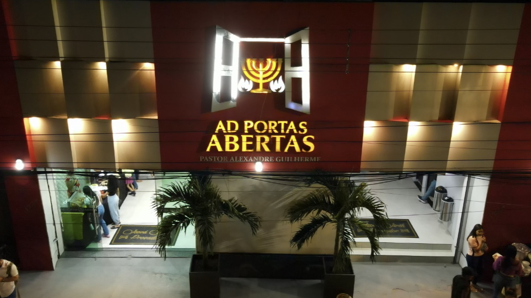 Ad Portas Abertas — Bio Site