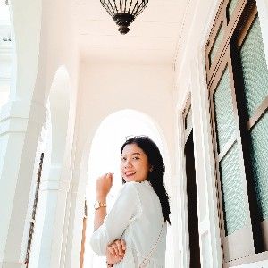 Intan Permatasari — Bio Site