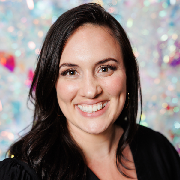 Hannah Nowack — Bio Site