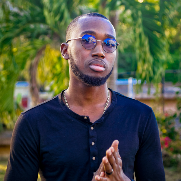 Sean Rose — Bio Site