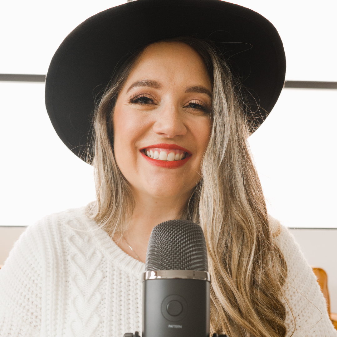 Laura Bytheway — Bio Site