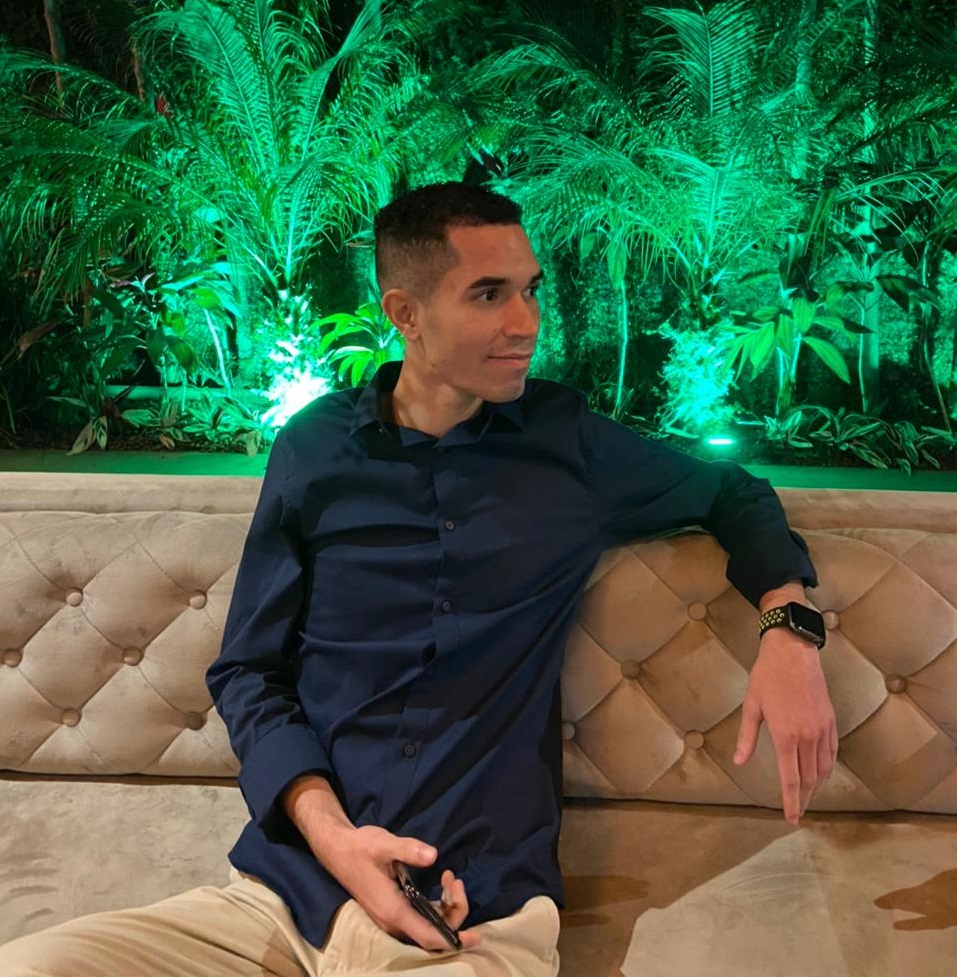 Davy Bulhões — Bio Site