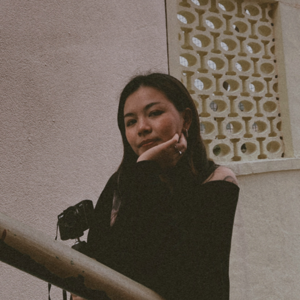KIT YING — Bio Site