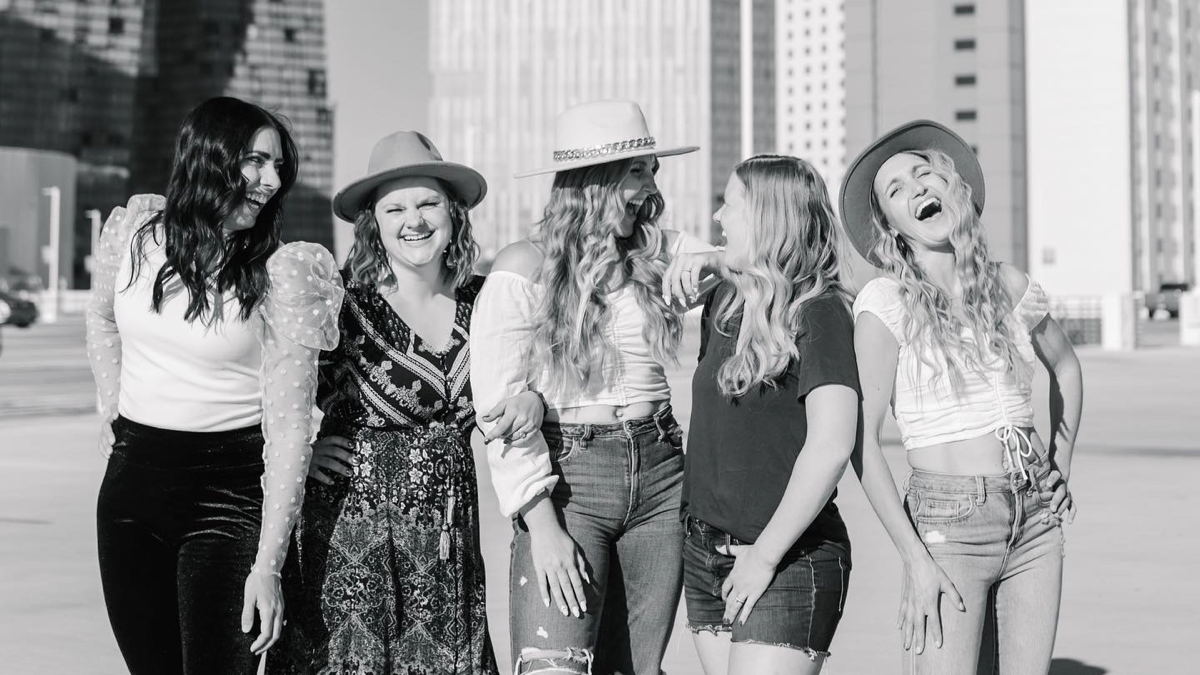 Sarah Boyle — Bio Site