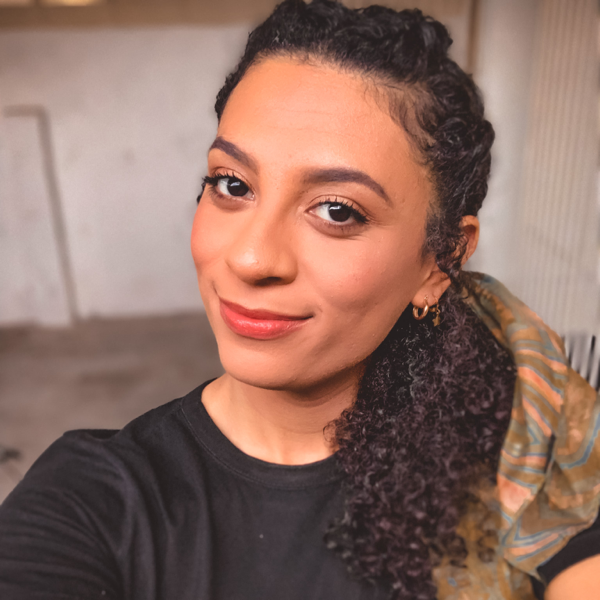 Cynthia Raquel — Bio Site