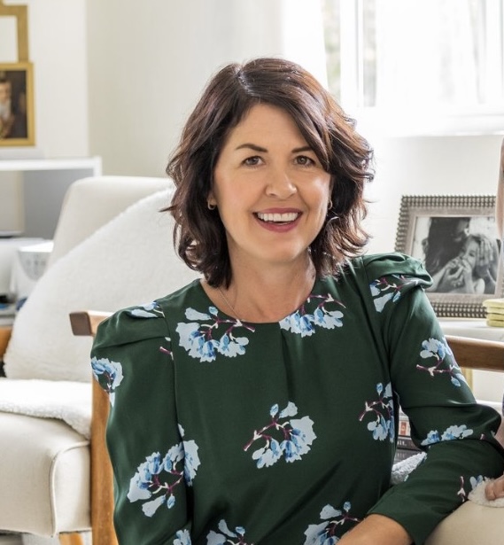 Dee Anderson — Bio Site