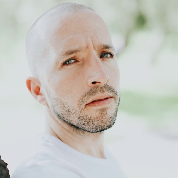 IGOR KRONFUZ — Bio Site