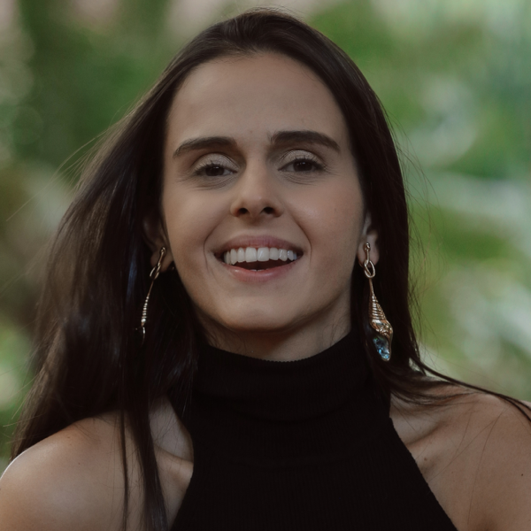 Fernanda Rocha — Bio Site