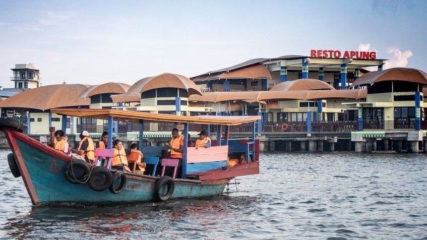 Resto Apung — Bio Site