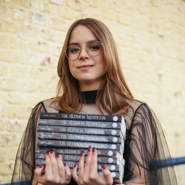 Contato: escritoraemma2005@gmail.com