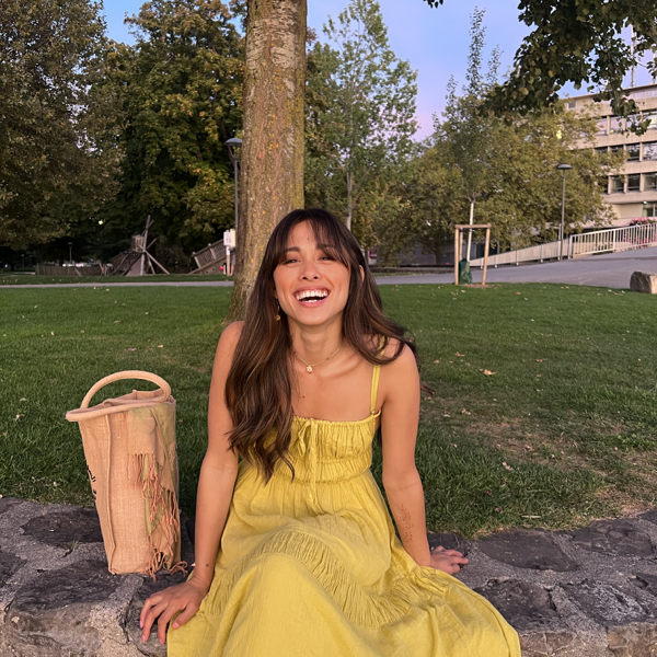 Maricris Bonzo — Bio Site