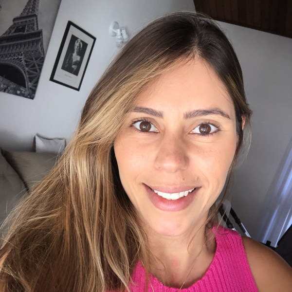 Carla Brito — Bio Site