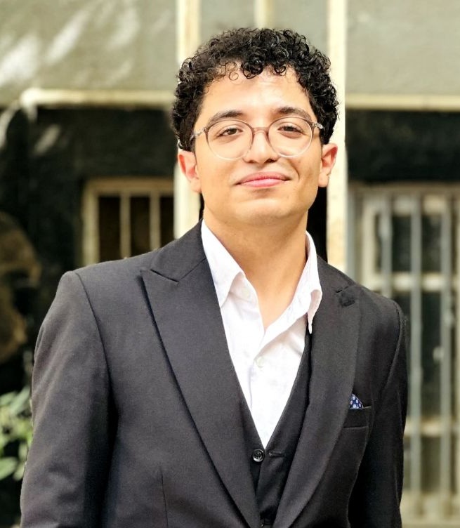 Mid-Level Graphic Designer