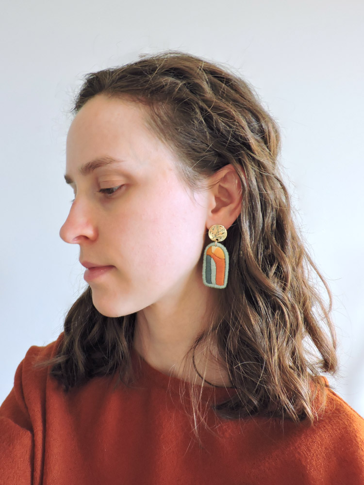 The Singing Songbird — Bio Site