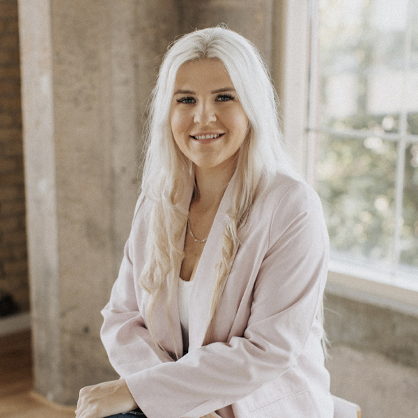 Emily Olson — Bio Site