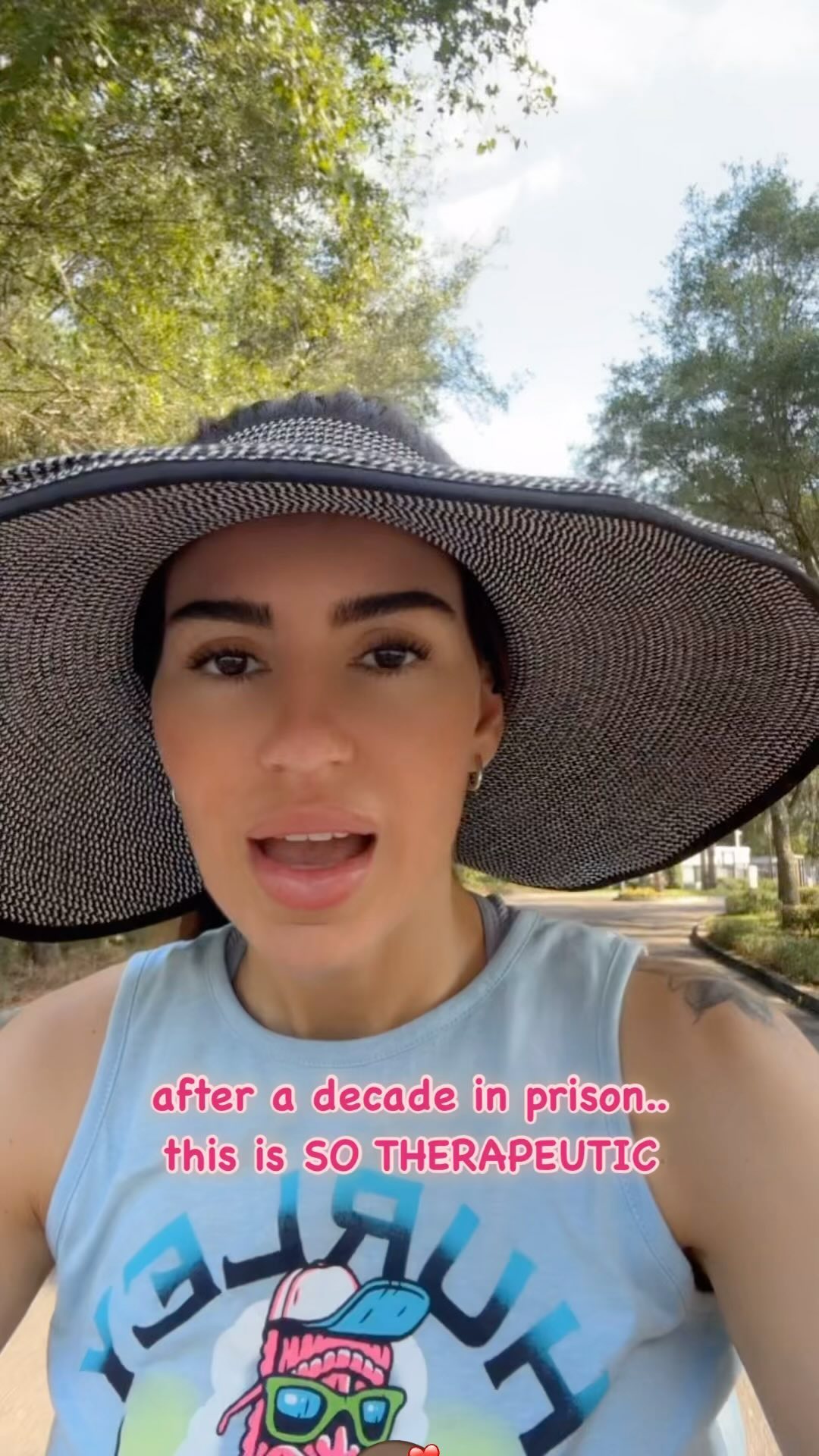 Jen Jen Gomez — Bio Site