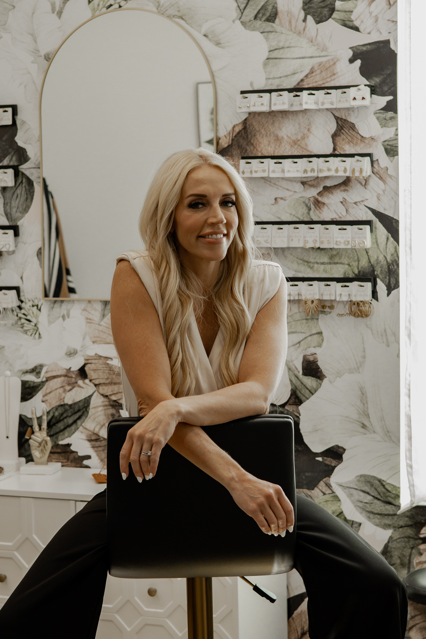 Jennifer Lee — Bio Site