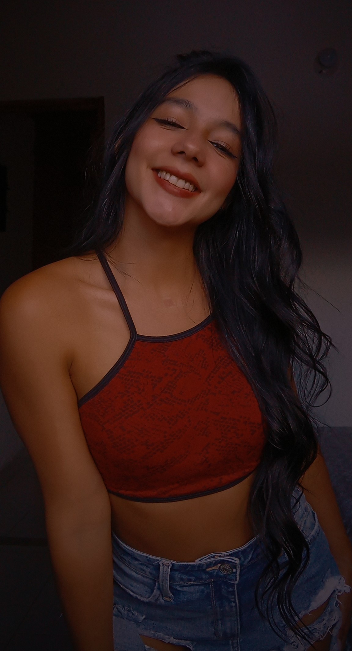 Erika Toro — Bio Site