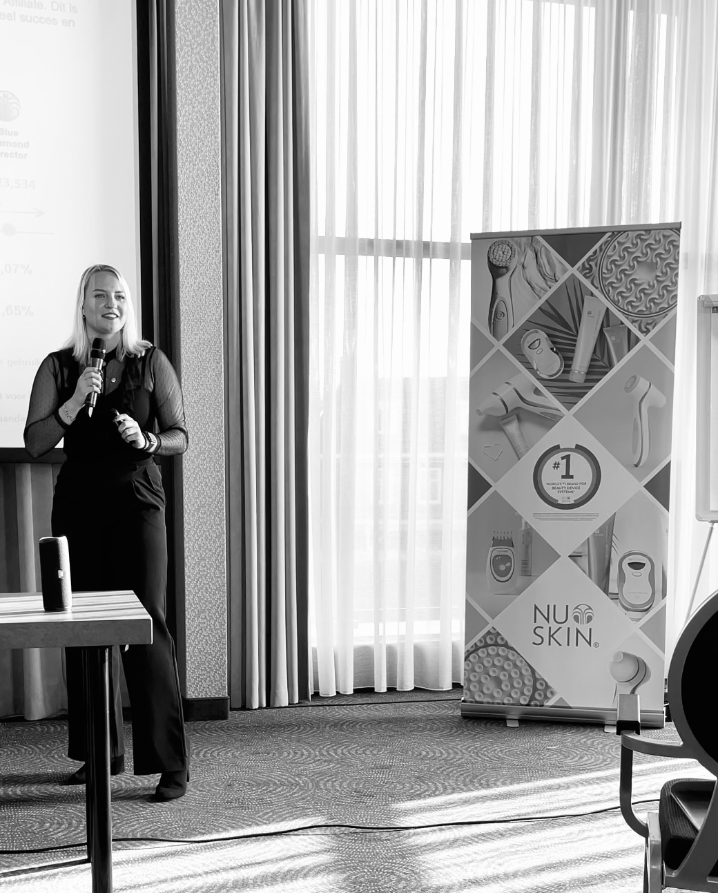 Saskia Zwaak — Bio Site