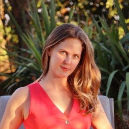 Erin Russell — Bio Site