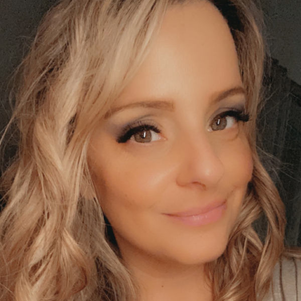 Monica Ferreira — Bio Site